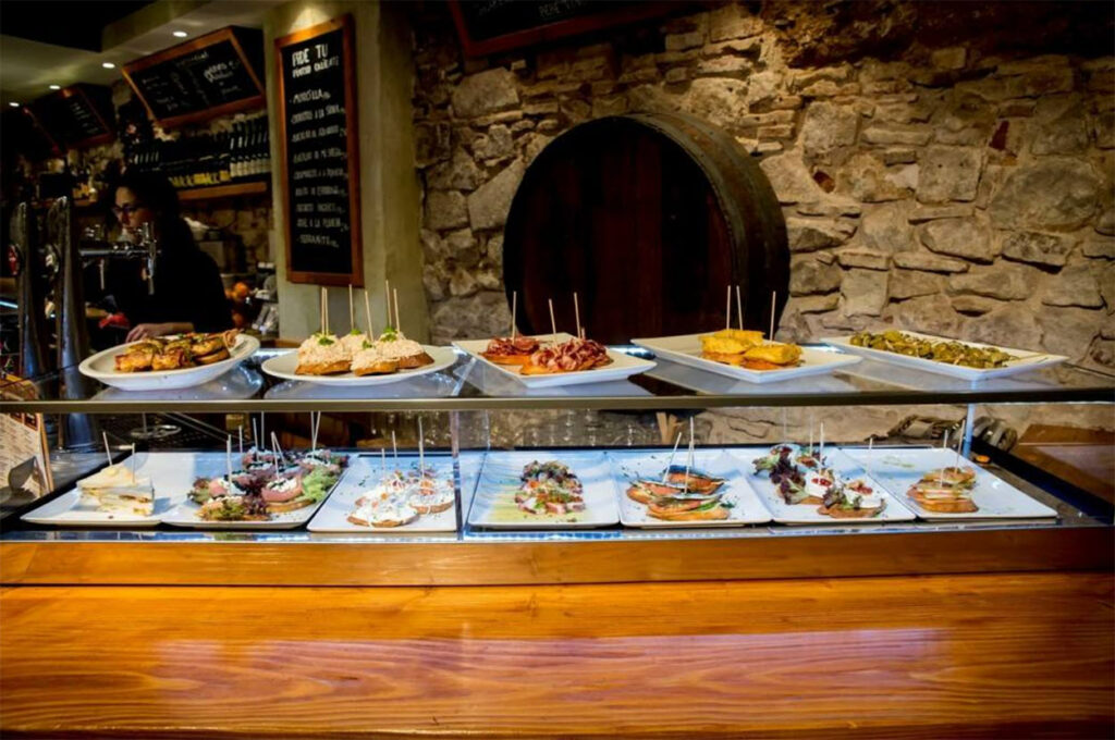 5 meilleurs Bars Tapas Pintxos à Barcelone